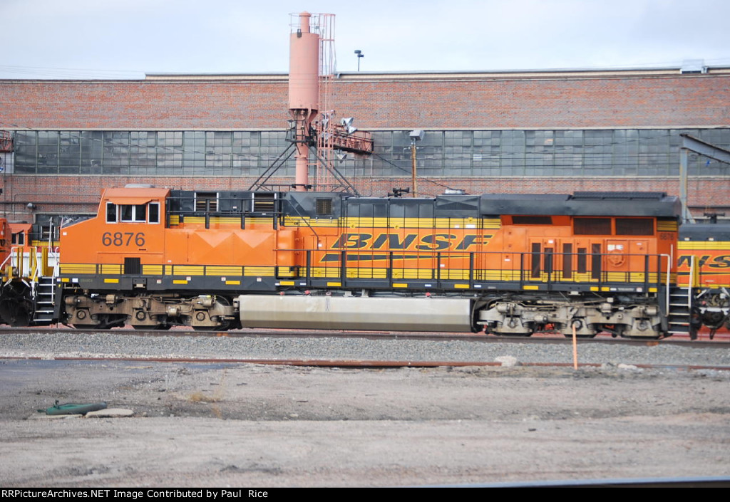 BNSF 6876